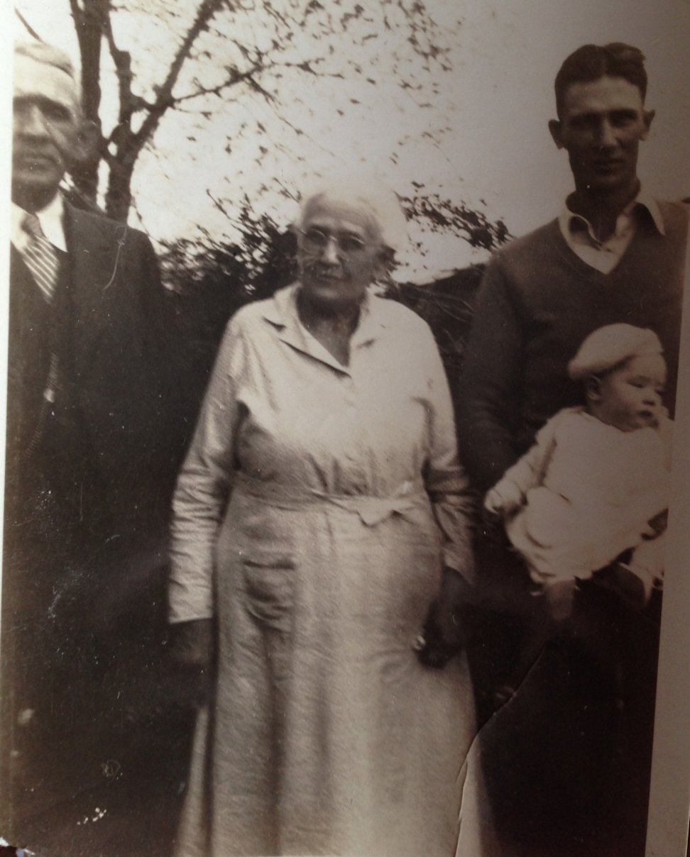 MargaretHoffmanGordon_et_al_crop | Applegate Sisters of Corydon, Indiana